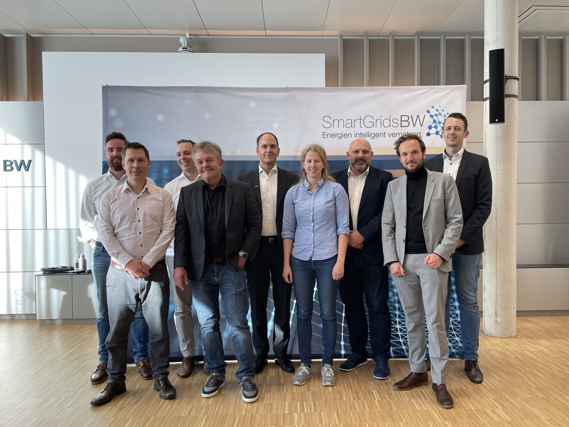 ZSW: Stabübergabe - ZSW auch 2024 im Vorstand der Smart Grids-Plattform